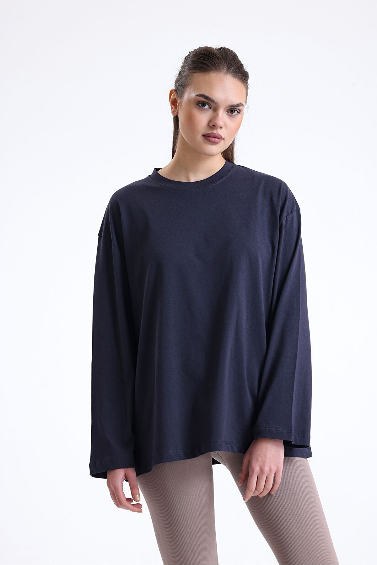 BASICA Plume Kadın Antrasit Gri Uzun Kollu Bisiklet Yaka Basic Oversize T-shirt - Fiyatı, Yorumları