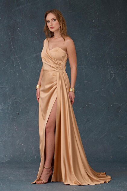 Carmen Fuşya Saten Tek Omuzlu Yırtmaçlı Uzun Abiye Elbise Fiyatı