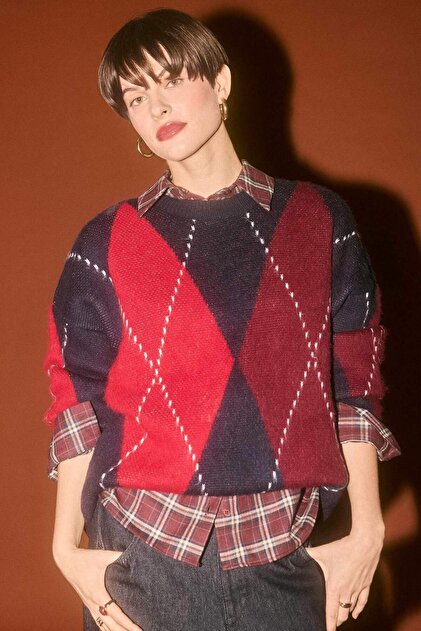 diamond pattern knitwear