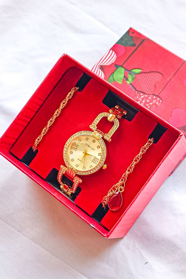 EcoNest Women s Watch Bracelet Set GIFT Trendyol
