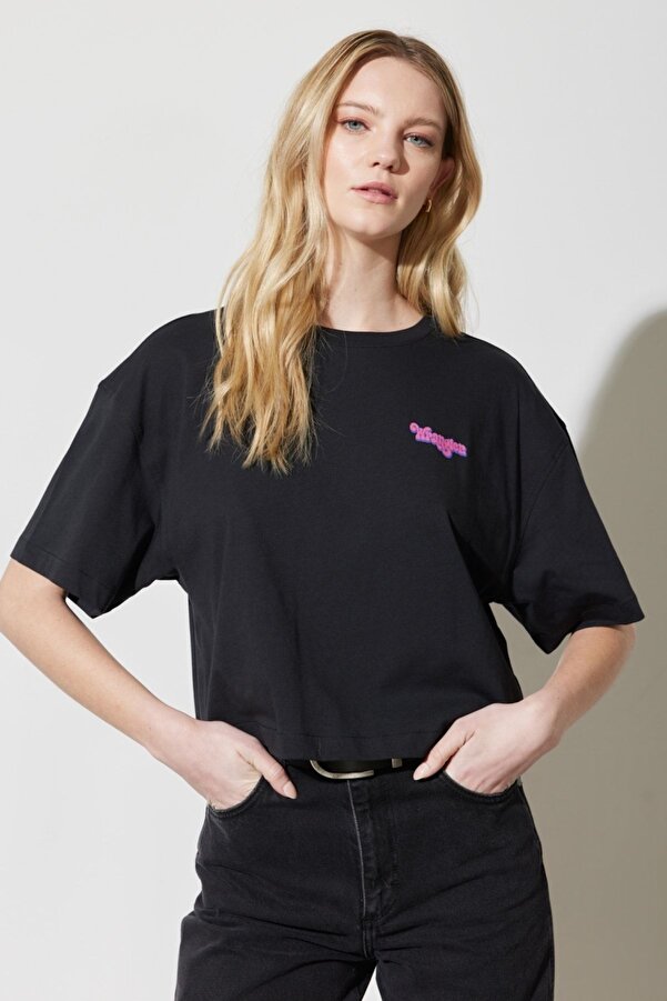 Wrangler Loose Fit Relaxed Cut 100% Cotton Crew Neck Crop Black T-Shirt ...