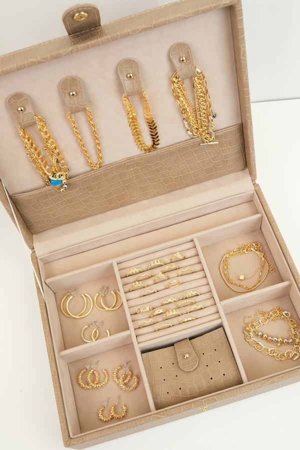 Jack Ferrero Gold Colored 48 Piece Full Plus Set - Box Can Be Sent ...
