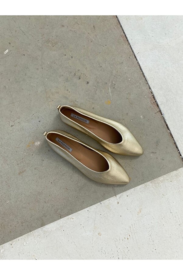 LA PASSION Genuine Leather Glazed Toe Gold Ballet- Trendyol