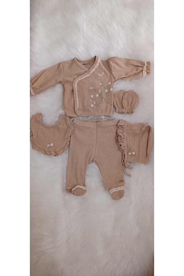 Necix's Daisy Embroidered Baby Girl Hospital Discharge Set of Five ...