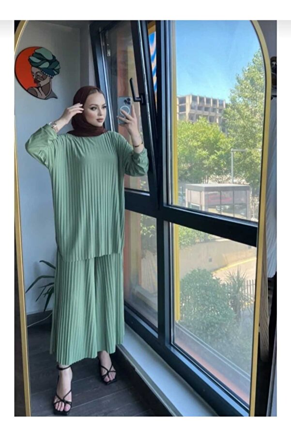 ECK MODA Women's Sandy Lycra Flexible Pleated Fabric Top and Bottom Set- Trendyol