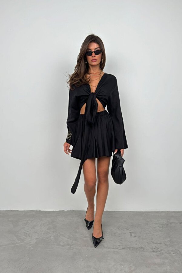 Leyaa Boat Neck Long Sleeve Crop- Trendyol