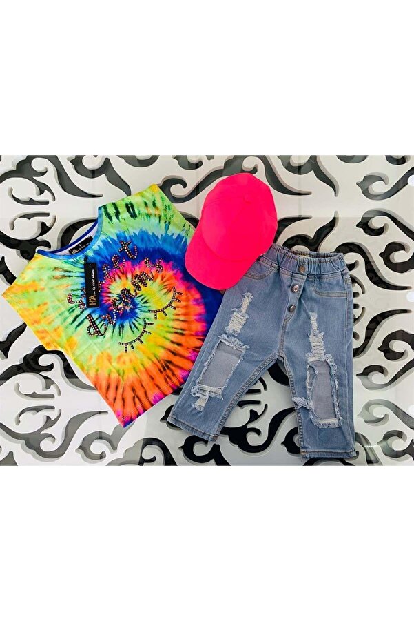 Hilal Akıncı Kids Girls Colorful Blouse Ripped Jeans Capri Neon Hat ...
