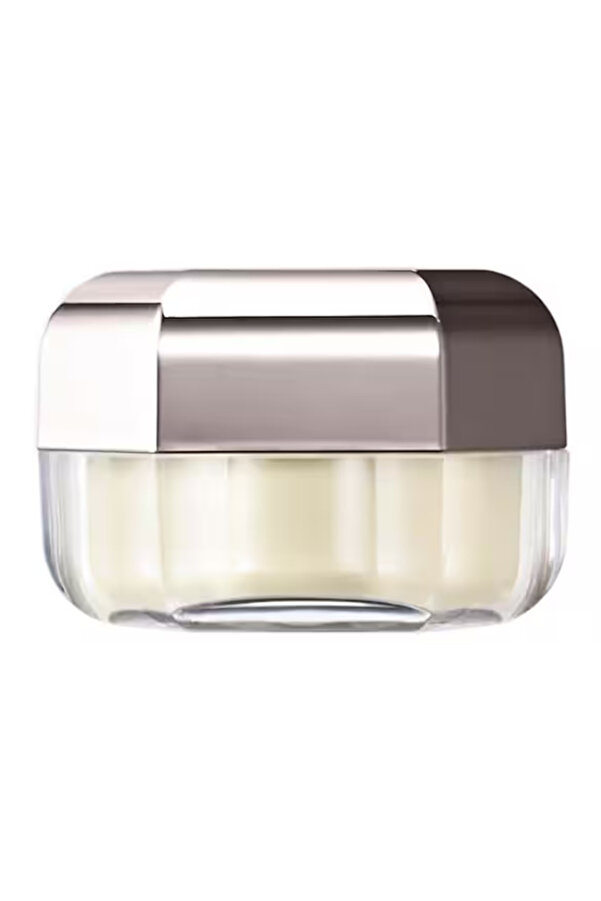 FENTY BEAUTY Fixing Powder That Adjusts Makeup for Longer Use and Keeps ...