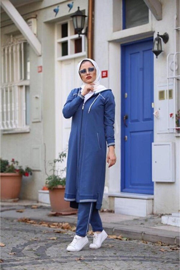 ButikKardelen Camellia Hijab Seasonal Tracksuit Set- Trendyol