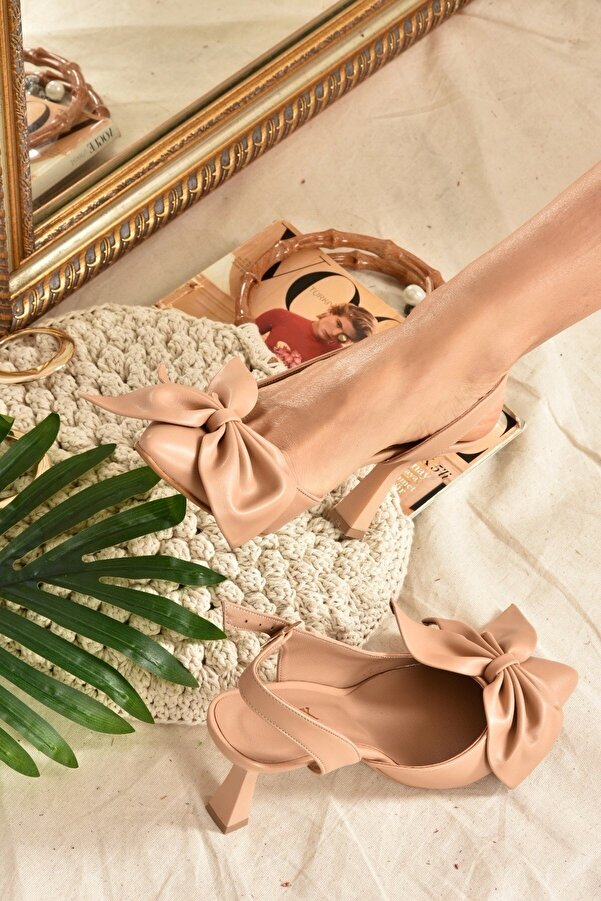 Fox Shoes Women's Heeled Shoes with Skin Ribbon Detail K922164809- Trendyol
