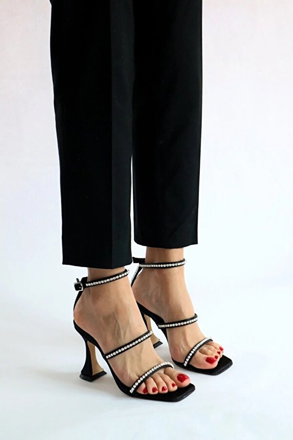 CHARLIE'SSHOES Цветни сандали с детайли от сатенени камъни- Trendyol