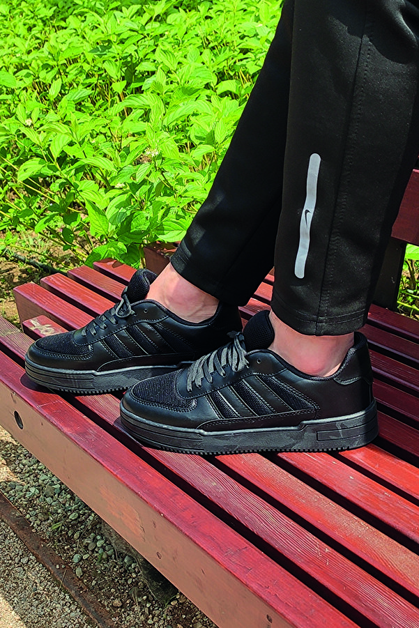 FLY STEP Unisex Black Striped Lace-Up Comfortable Sneaker Casual ...