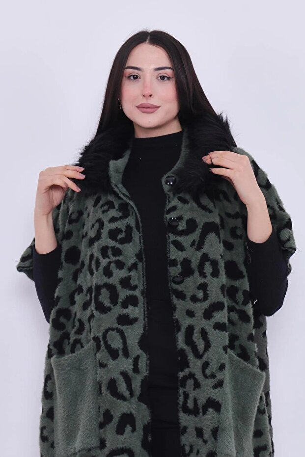 luvise Poncho de blană kaki cu jumătate de mânecă pentru femei- Trendyol