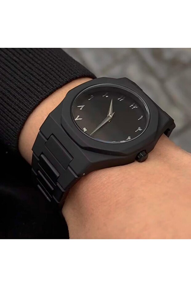 catera Black carbon watch with Arabic numerals- Trendyol