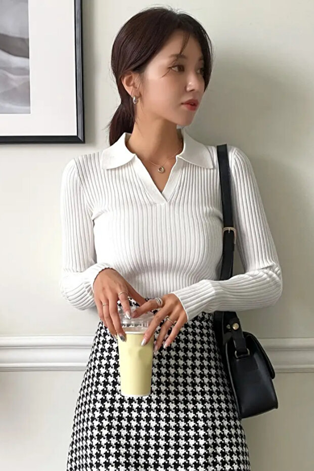 Tarz Cool White Ribbed Polo Neck Knitwear Sweater- Trendyol