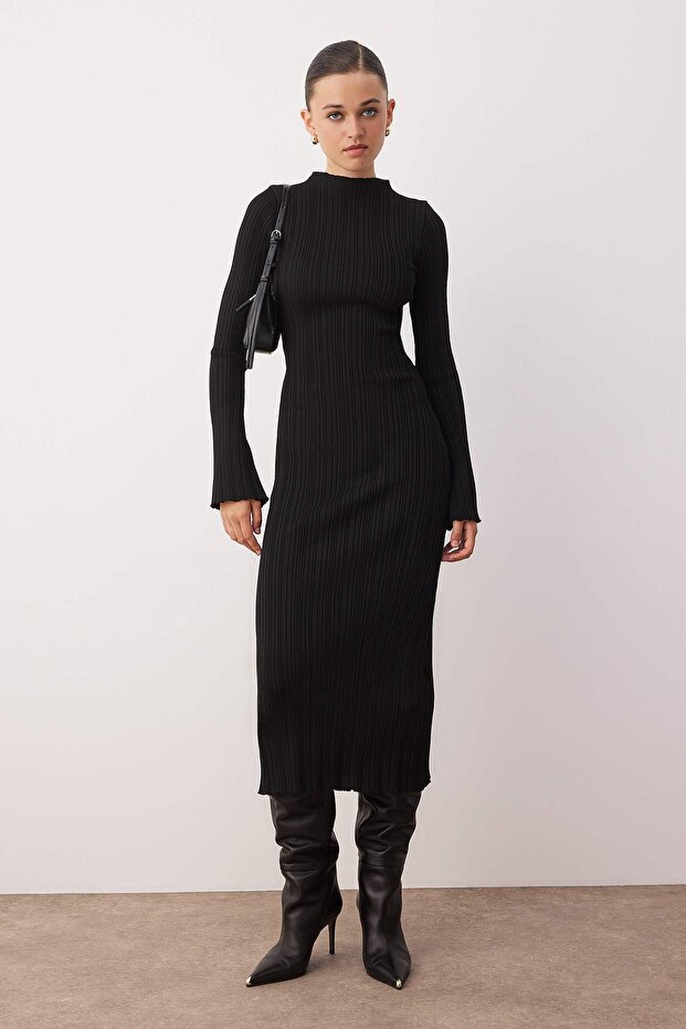 Trendyolmilla Siyah Bodycone Midi Dik Yaka A-Line Triko Uzun Elbise ...