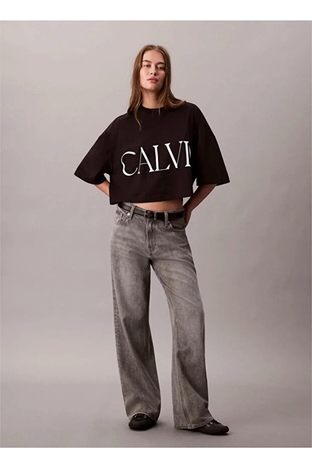Calvin Klein SS CALVIN KLEIN CROPPED GRAPHIC - Fiyatı, Yorumları