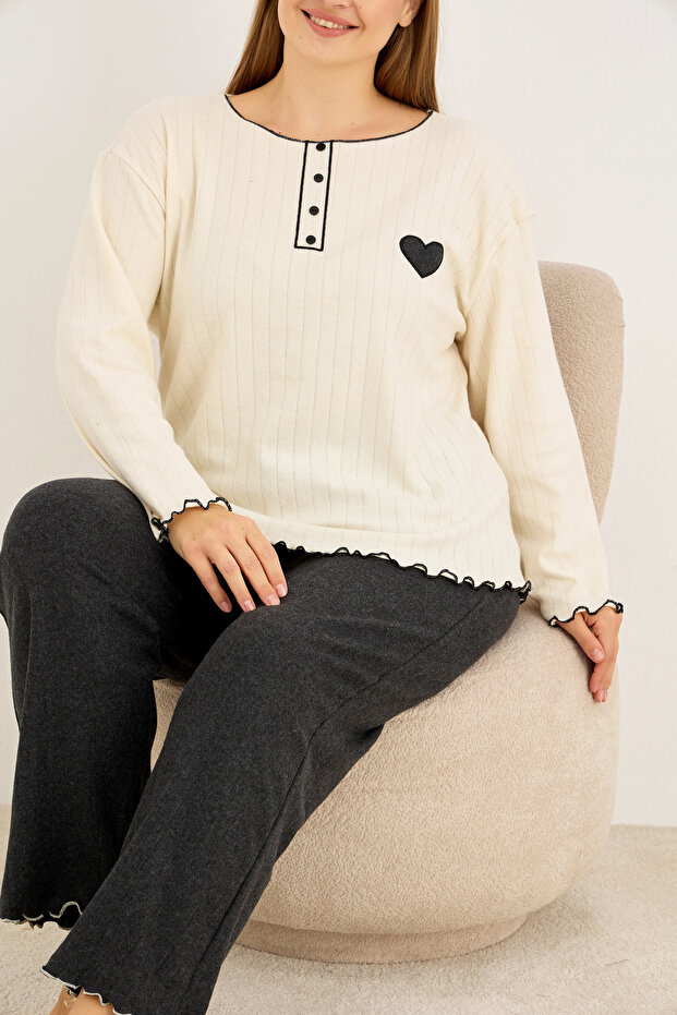Siyah İnci antrasit kalp nakışlı Büyük Beden Örme İnterlok Pijama Takım25228002 - Fiyatı, Yorumları