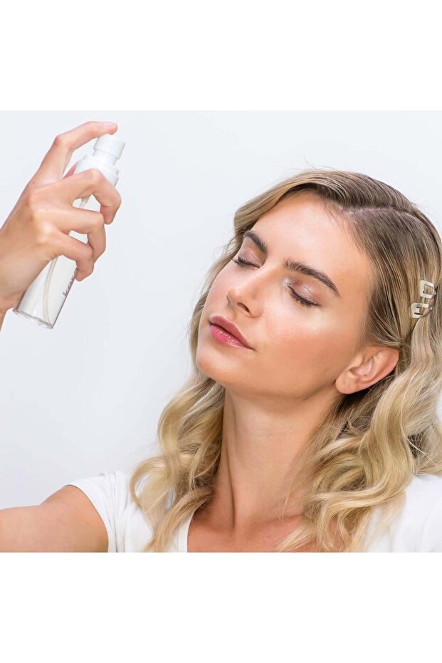 kara duo Cara Dou Essentials Long-Lasting Makeup Setting Spray 30ml ...