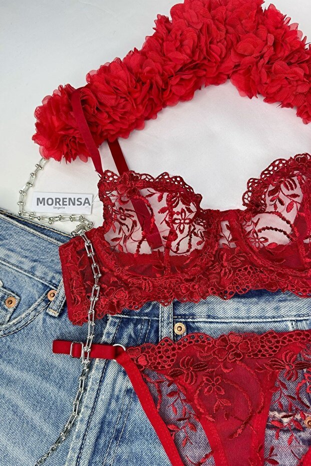 Morensa Red Floral Patterned Underwire Bra and Lingerie Set- Trendyol