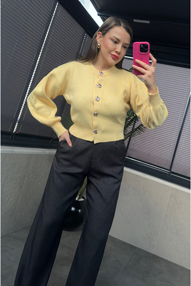 MİR STORE Sarı Balon Kollu Çiçek Düğme Detaylı Kısa Hırka - Fiyatı ...