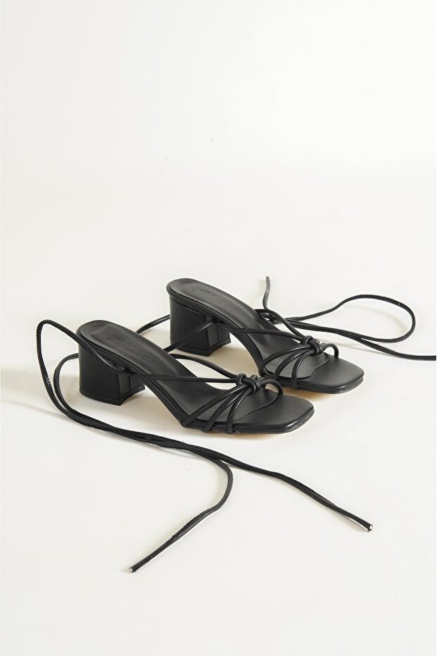 M&B COLLECT Sandale negre pentru femei, cu curele la gleznă- Trendyol