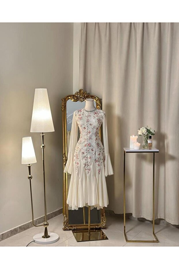 vanus fashion 5662 - فستان راقٍ بلمسات زهرية ناعمة- ترينديول