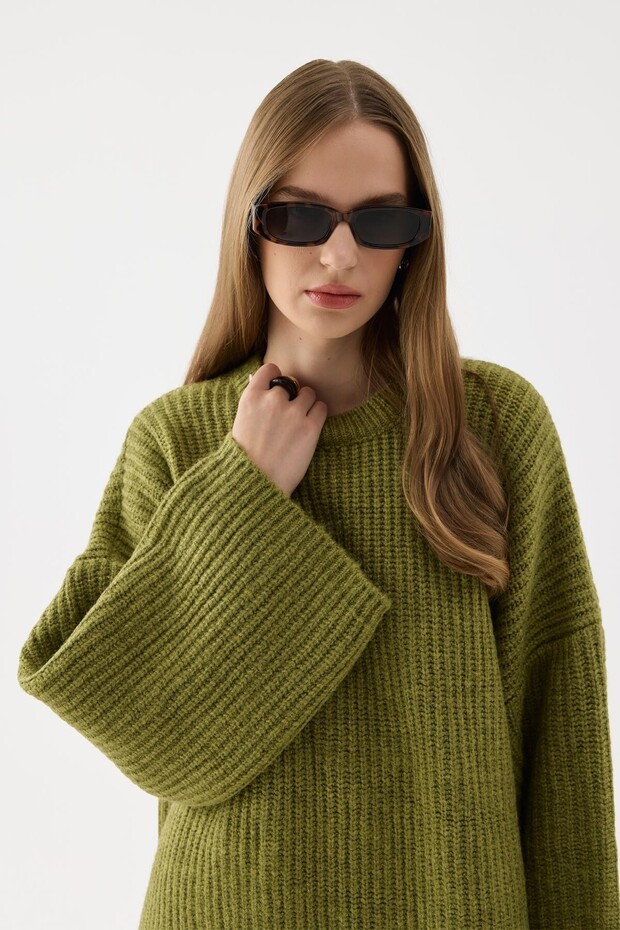 LOTUS CITY Women's Crew Neck Oversized Thessaloniki Knit Fat Green ...