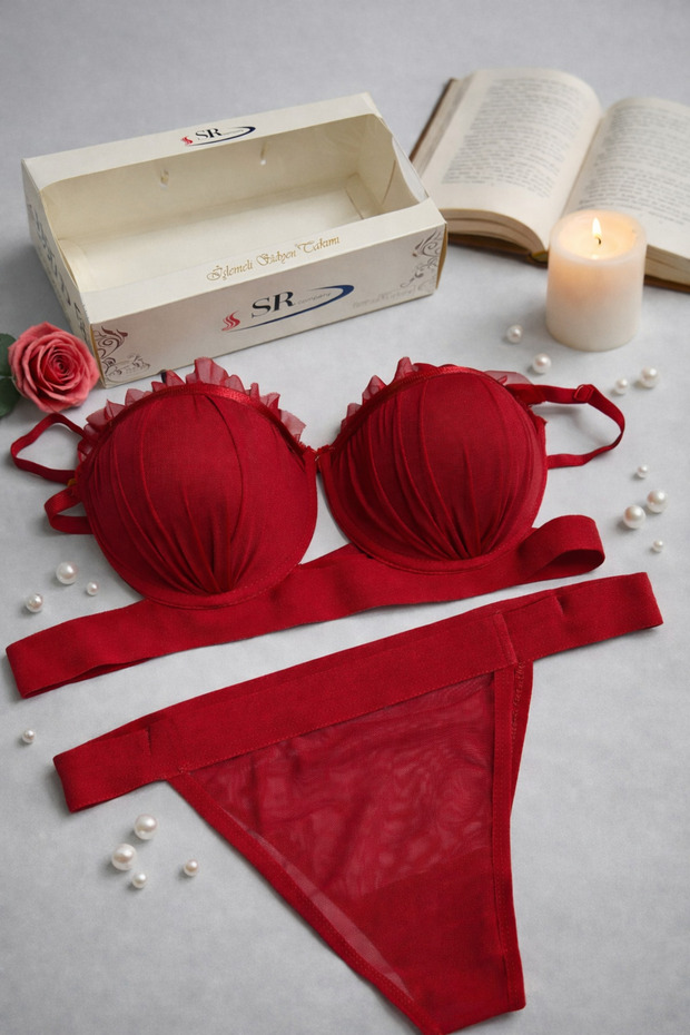 Lunary Red Lace Underwire Bra Panty Set - Boxed Women's Lingerie- Trendyol