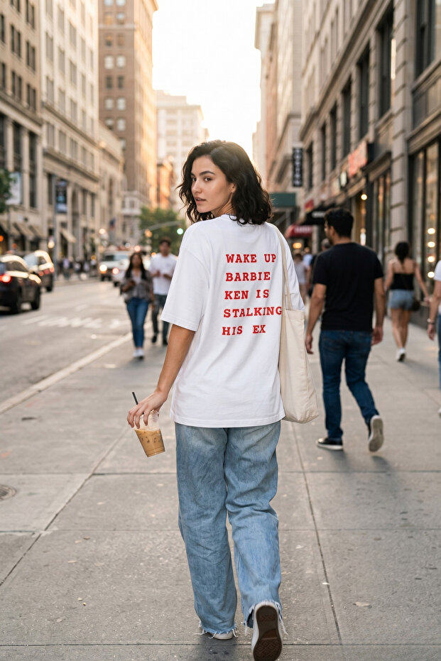 Kreta Store Wake Up Barbie Yazılı Oversize %100 Pamuk T-Shirt ...