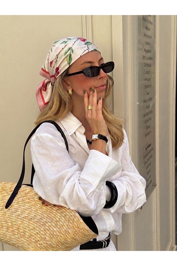 Gistoria Kadın Desenli Saten Rayon Kumaş Bandana Fular 55x55 cm ...