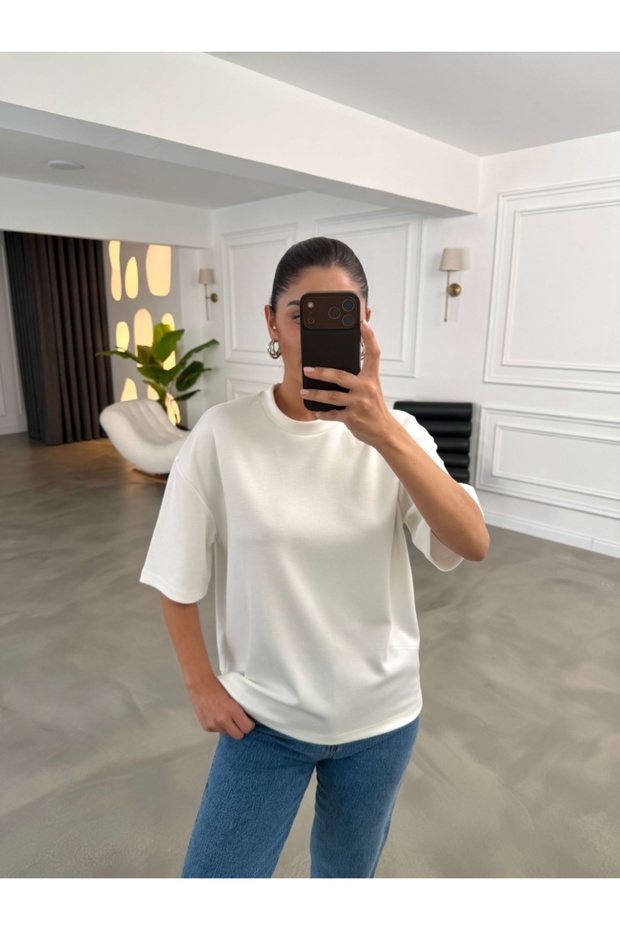 Elif Özbey Butik Ekru Siyah Sırtı Kalp Dekolteli Tshirt - Fiyatı, Yorumları