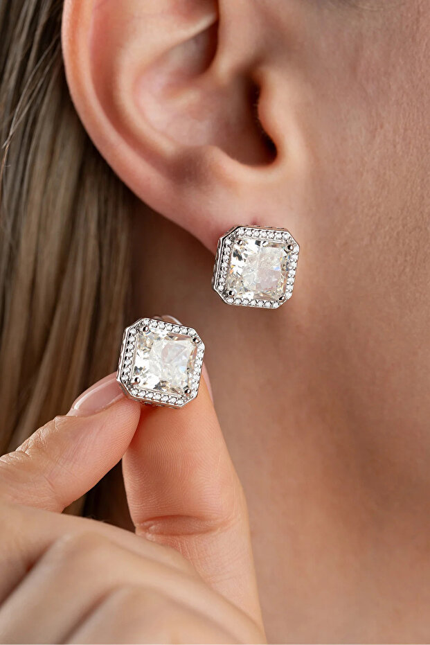 ÇEKİRDEK JEWELRY 925 Ayar Gümüş Baget Taşlı Kare Küpe – Zirkon Taşlı ...