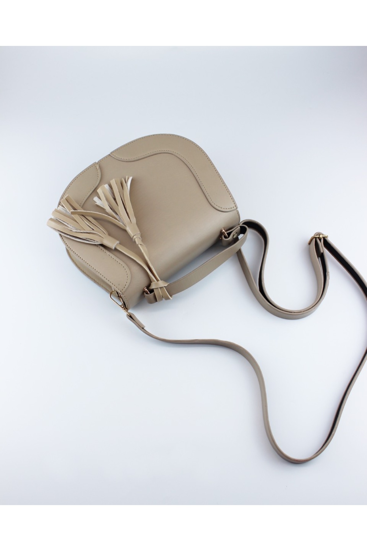 İLKYAZ Mink Women's Hand and Shoulder Bag with Tassel Accessory and ...