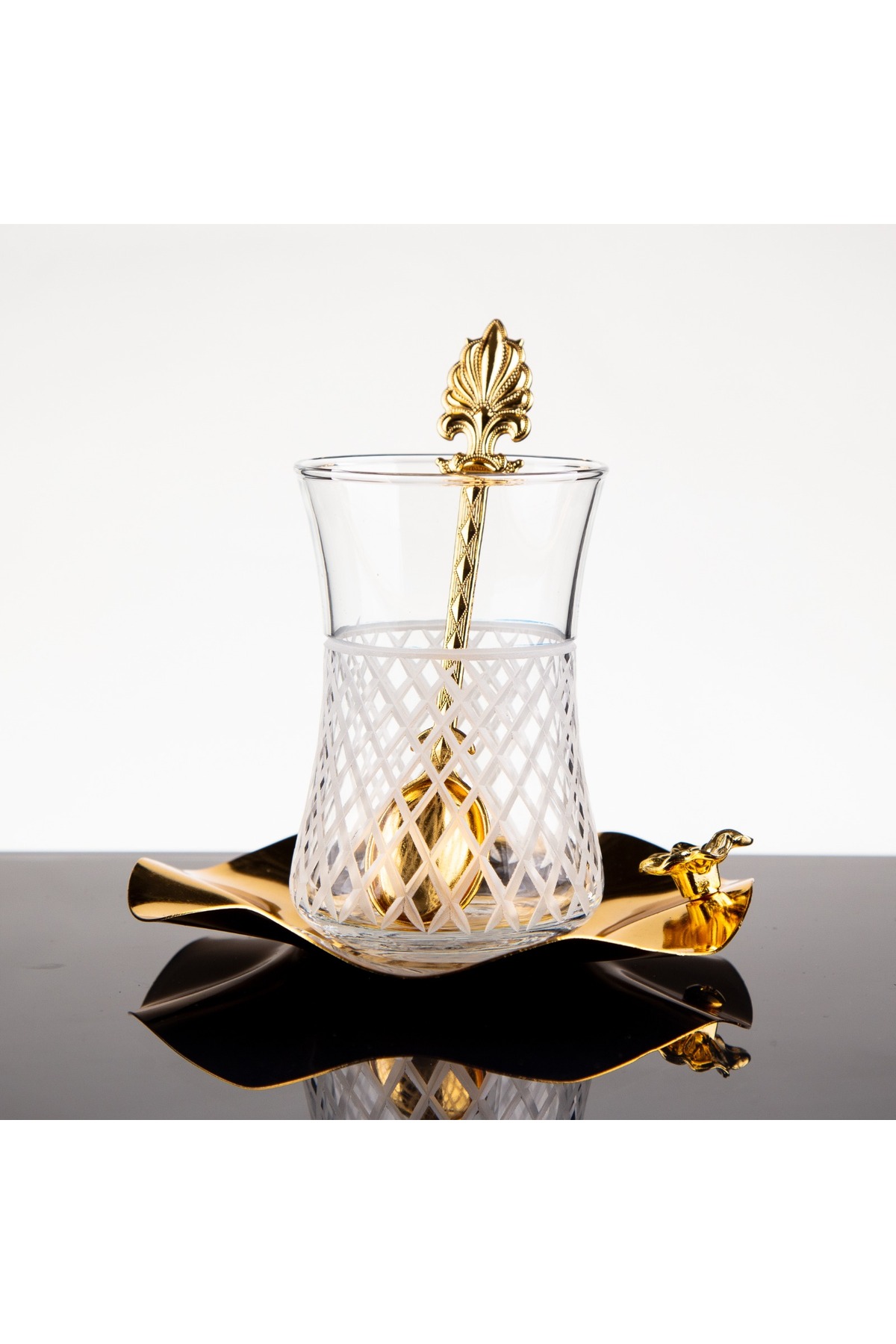 Aymin Kristal 12 Parça Metal Tabaklı Çayseti Fiyatı, Yorumları - Trendyol