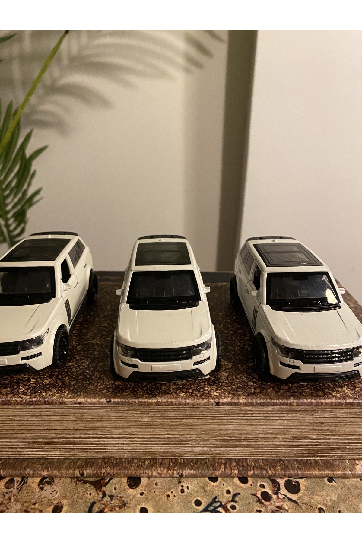 u-toys Spor Araba Range Rover Jip 10 Cm Çek Bırak Model Araba Bagaj ...