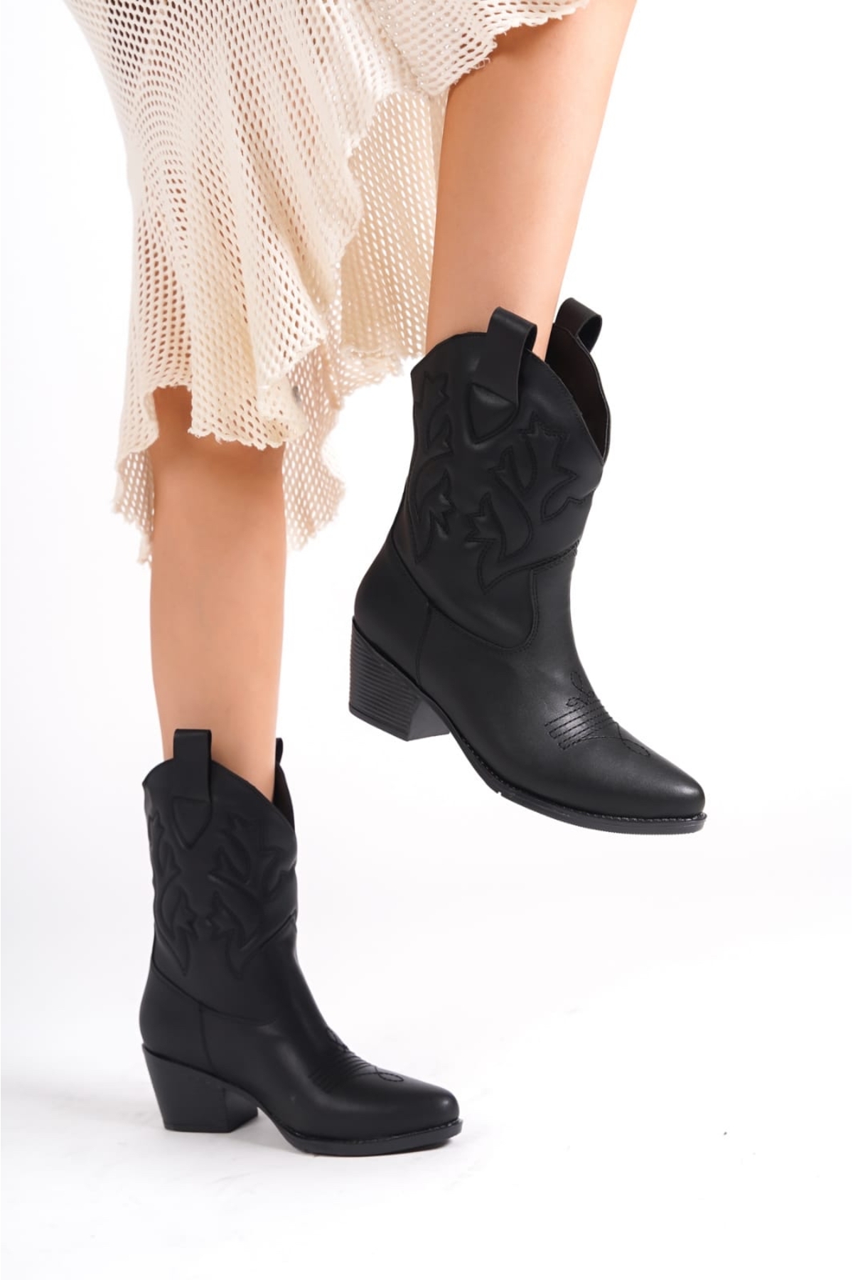 simplicity Kadın Siyah Cilt Nakışlı Kovboy Çizme Bot Fiyatı, Yorumları ...