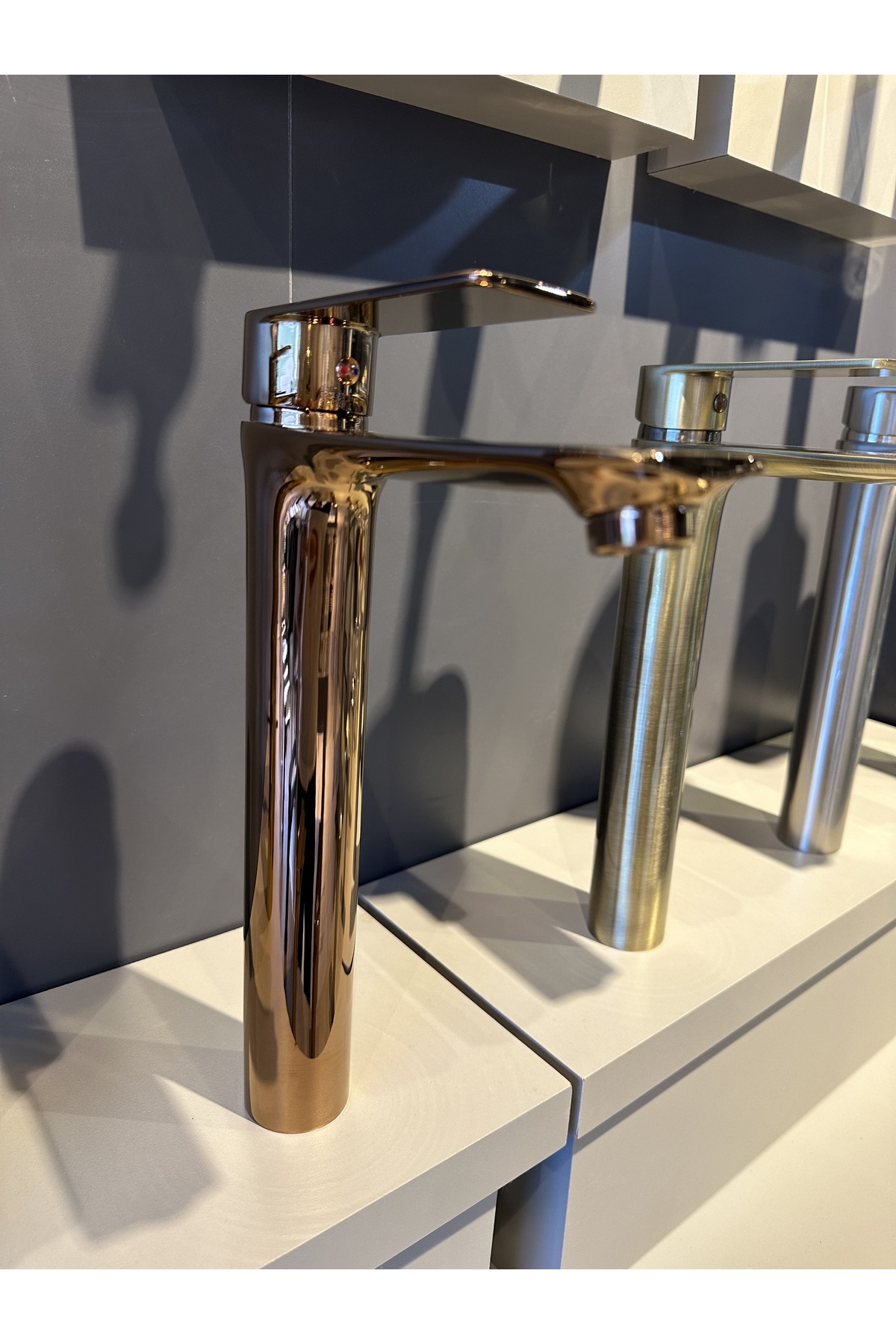 İSAOĞLU YAPI Çanak Lavabo Bataryası Bakır Lavabo Musluğu Bronz Armatür ...