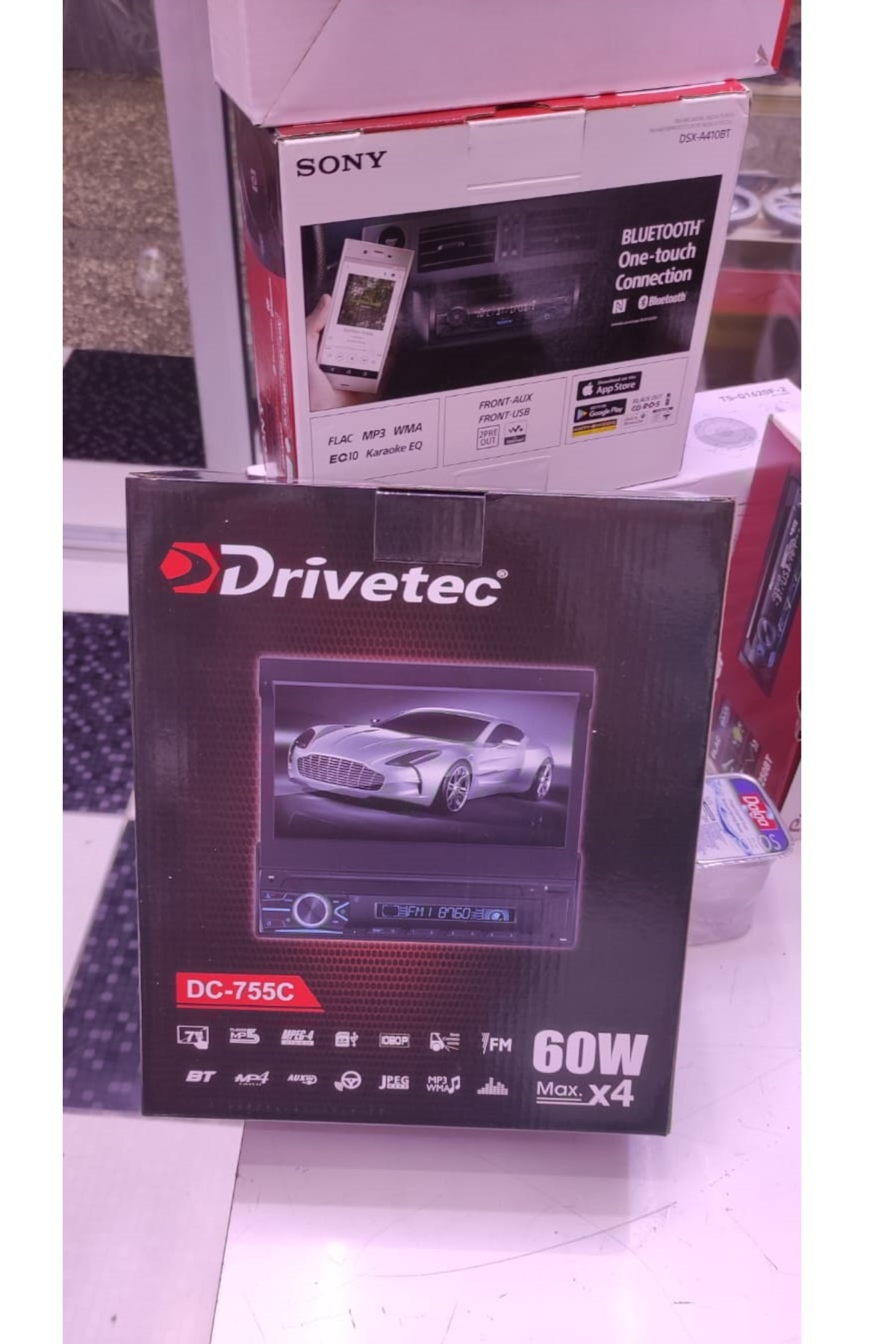 Drivetec dc755c mp3, mp4,mp5, wma,rmvb mirorlink,bluetooth, aux,usb ...
