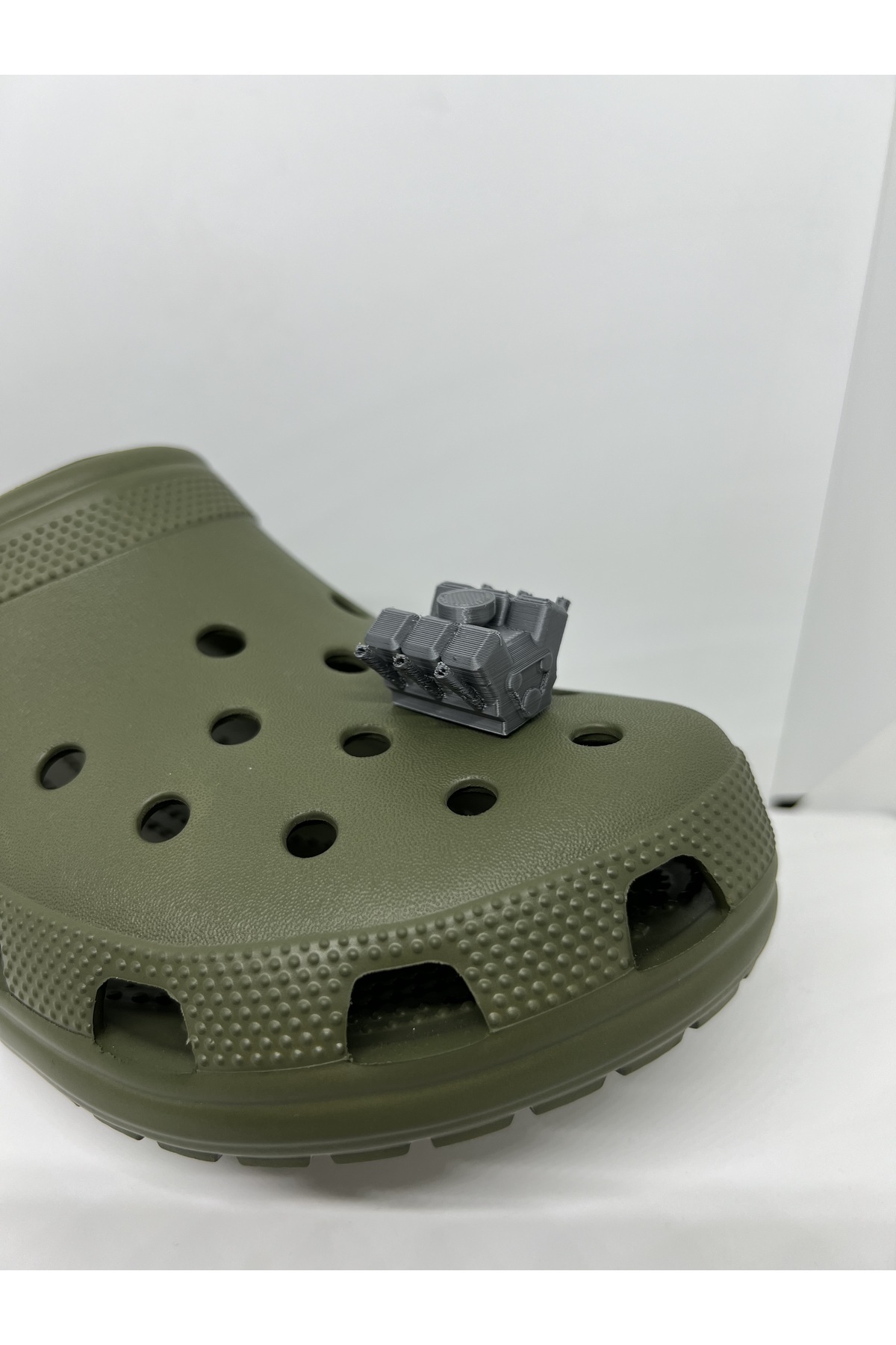 3DHyperStudio Crocs Jibbitz Terlik Süsü V8 Motor Fiyatı, Yorumları ...