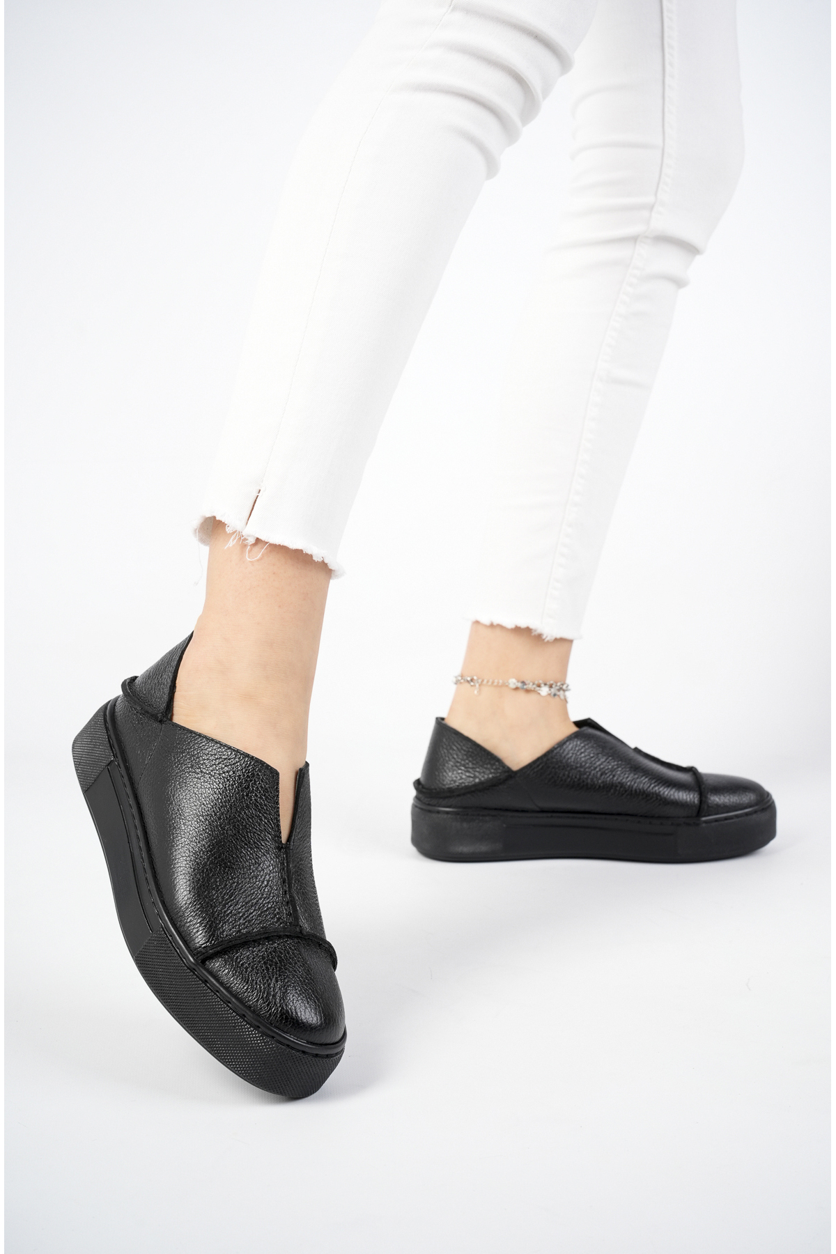 Deripabuc Hakiki Deri Siyah Kadın Deri Sneaker Dp38-2611 Fiyatı ...