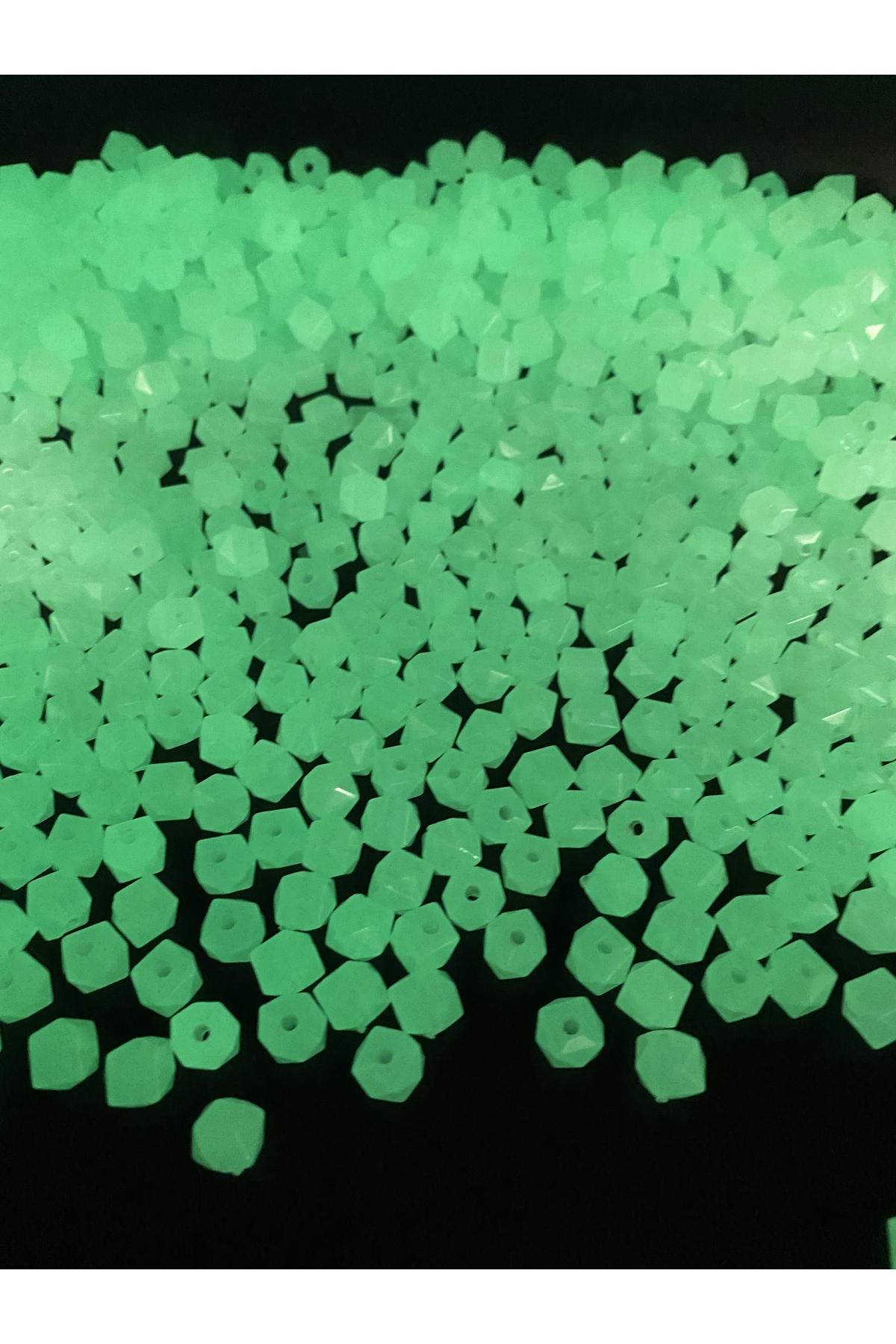 Hedef Bijuteri 100gr 10mm Fosforlu Küp Akrilik Karanlıkta Parlayan ...