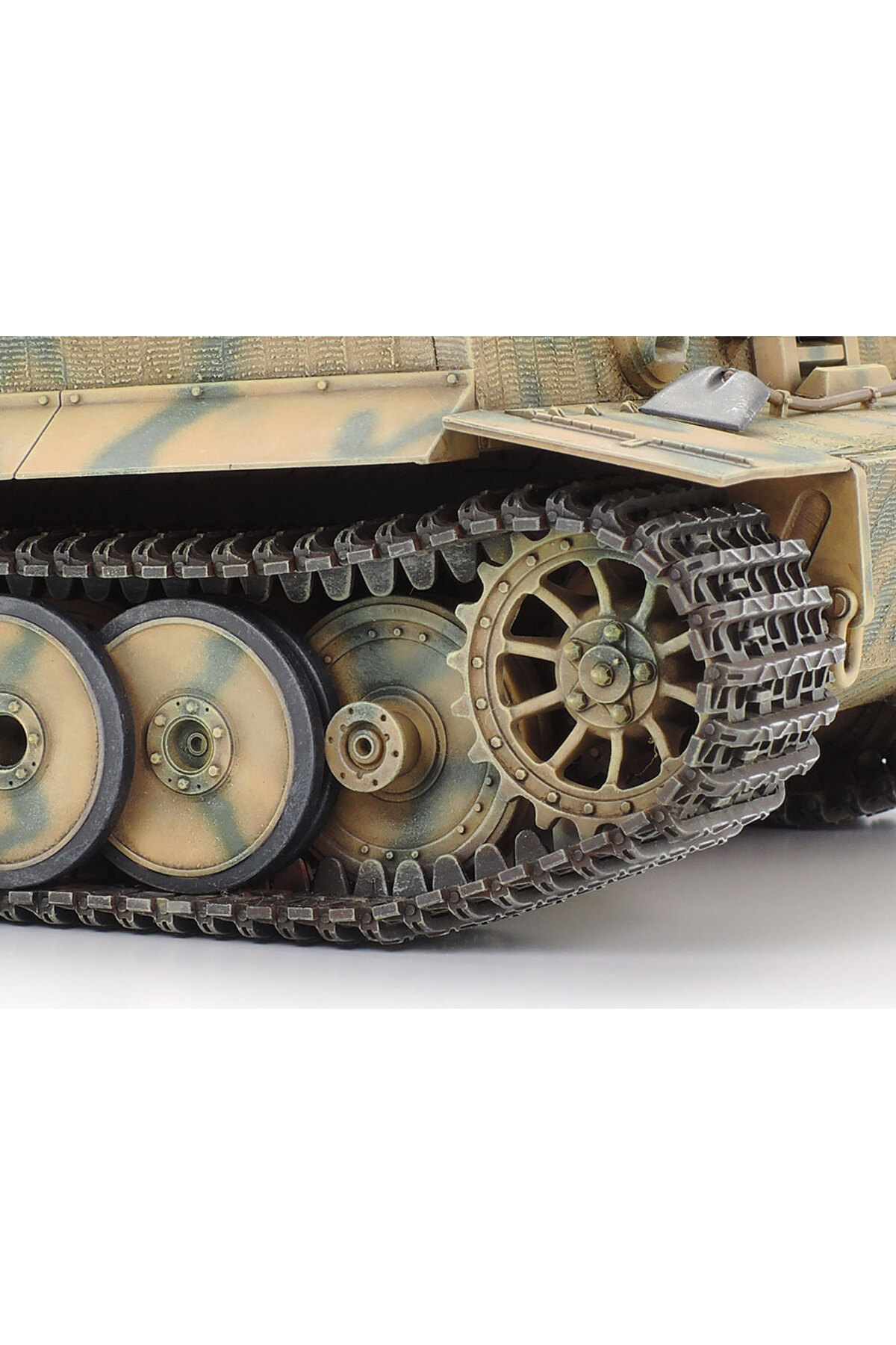 Genel Markalar 1/35 German Pz.Kpfw.VI Ausf.H Tiger I Mid Production Plastik Tank Maket Kiti ...