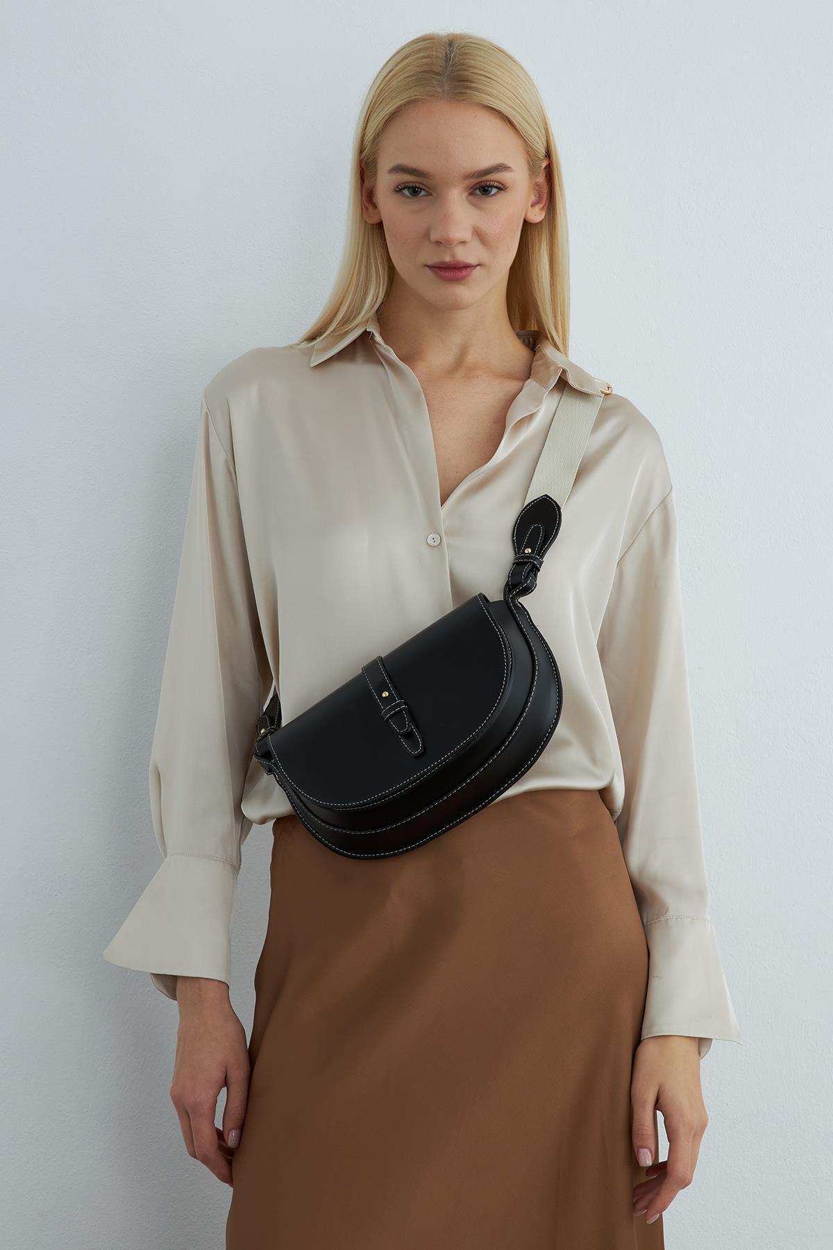 Mopia Siyah Kadın Kapaklı Çapraz Askılı ÇantaFiyatı, Yorumları - Trendyol