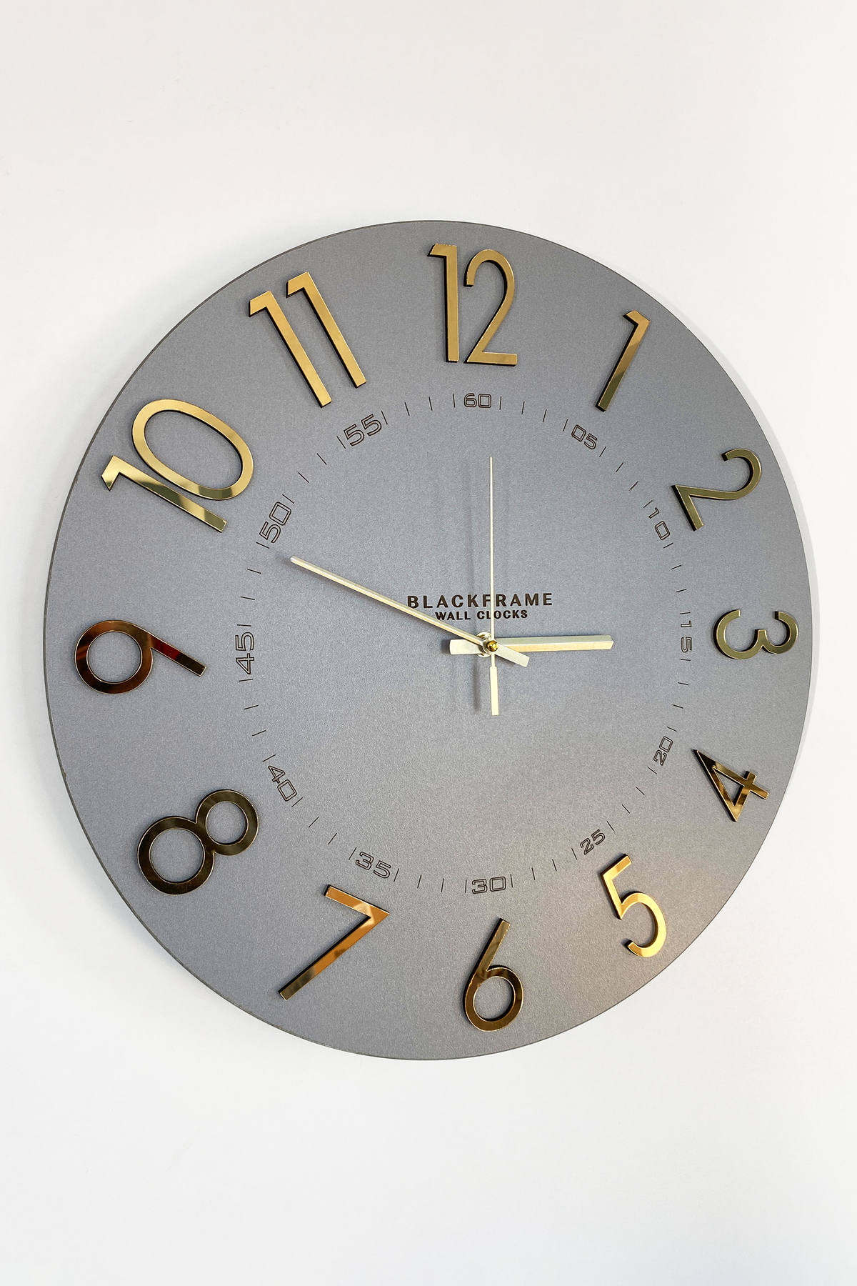 Blackframe - Modern Stil Büyük Duvar Saati - 45cm - Fiyatı, Yorumları