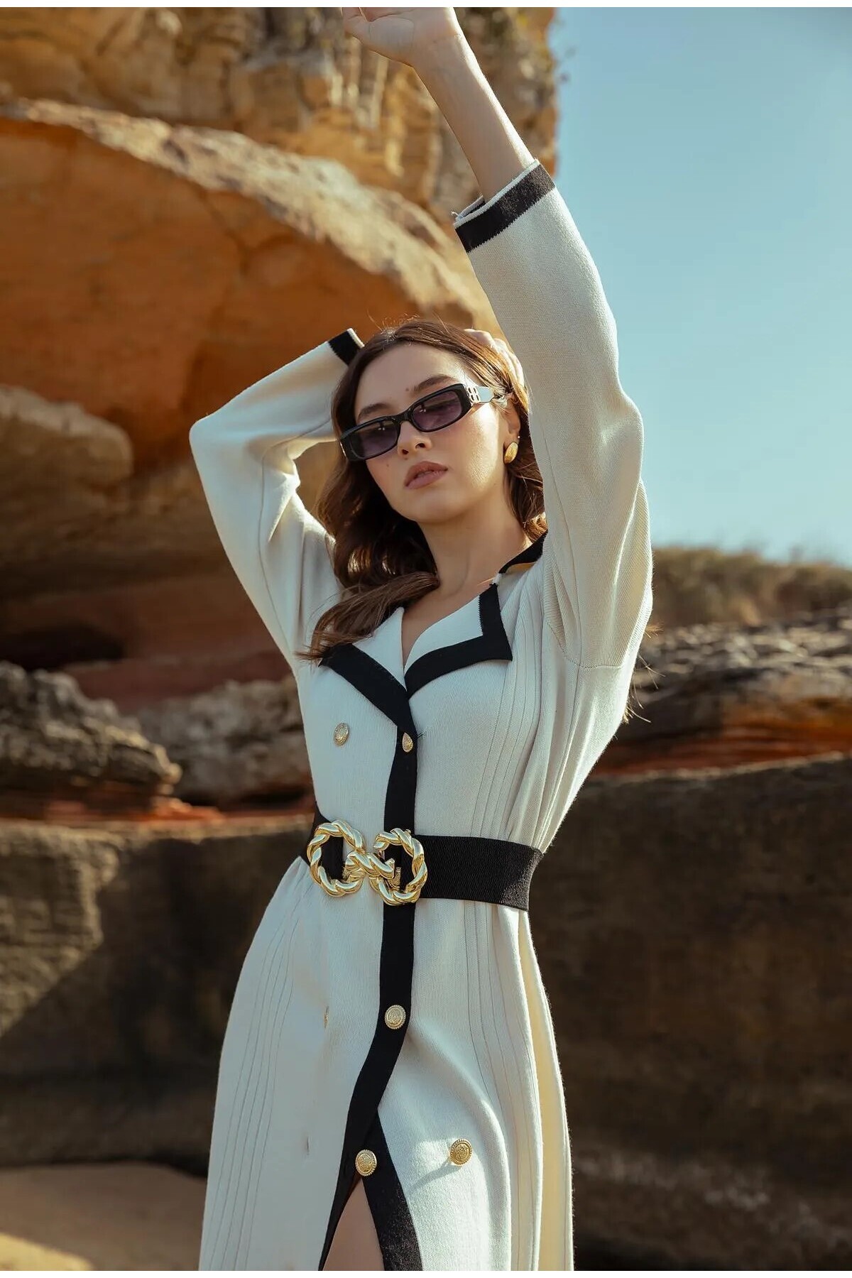 zoe star Uzun Düğmeli Triko Elbise Beyaz Şerit Çizgili Kruvaze Yaka ...