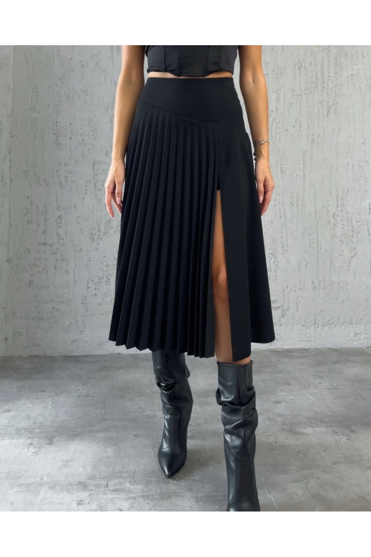 Shiny Boutique YIRTMAÇLI PİLELİ ŞORT ETEK Fiyatı, Yorumları - Trendyol