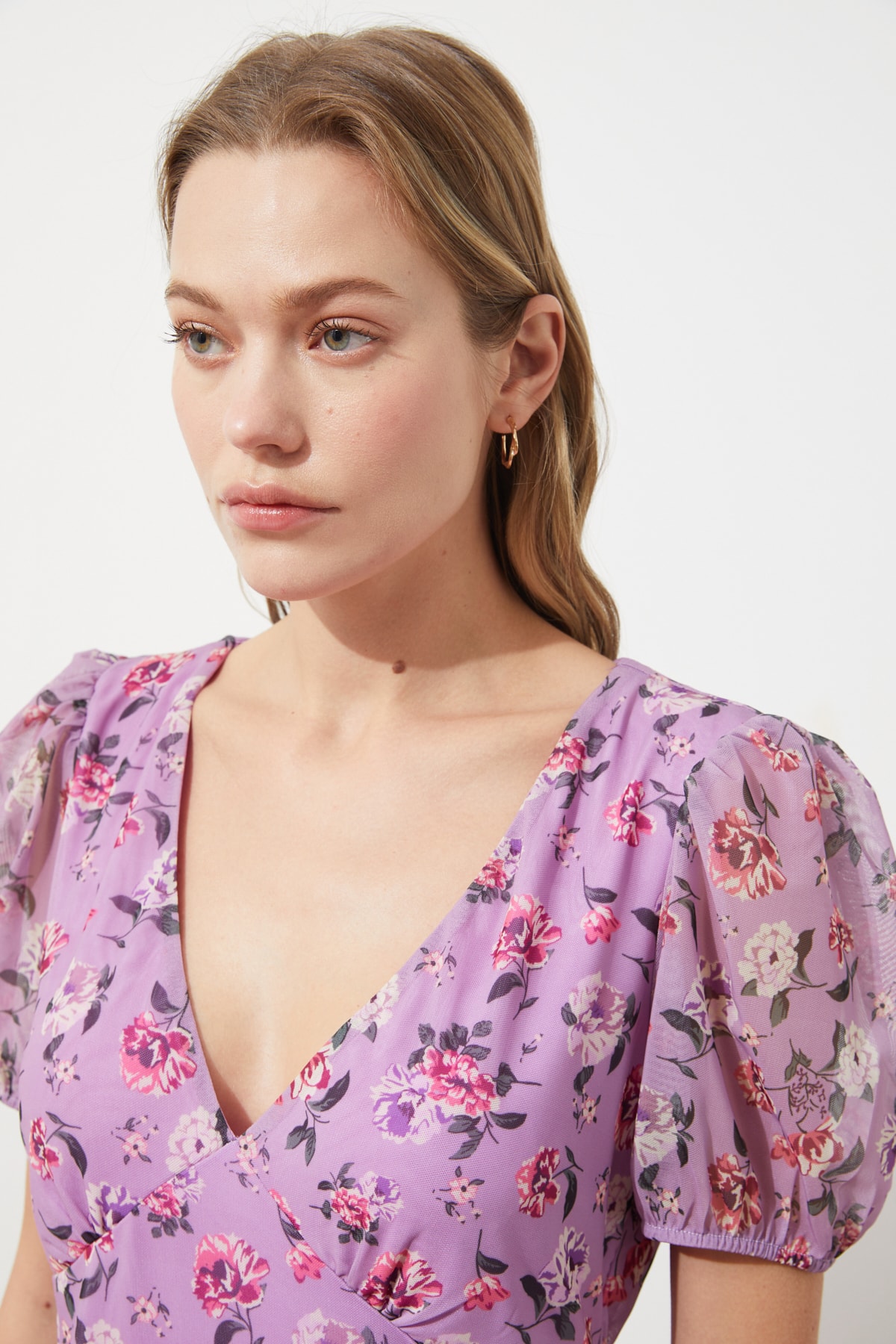 TRENDYOLMİLLA Lila V Yaka Tül Örme Elbise TWOSS21EL3509 Fiyatı ...