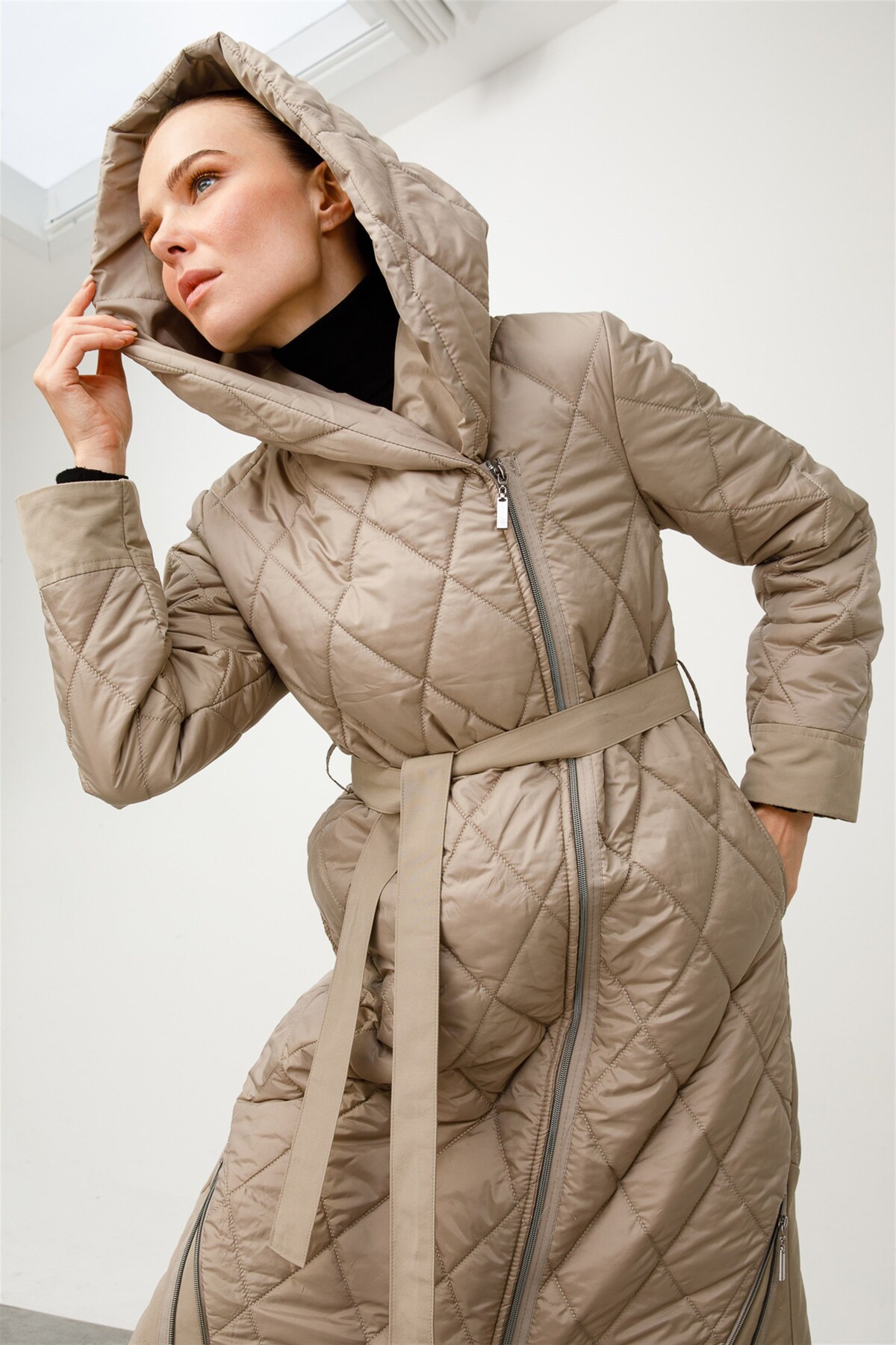 Micca Fermuar Ve Helene Garnili Kapitone Modern Manto-taş Fiyatı ...