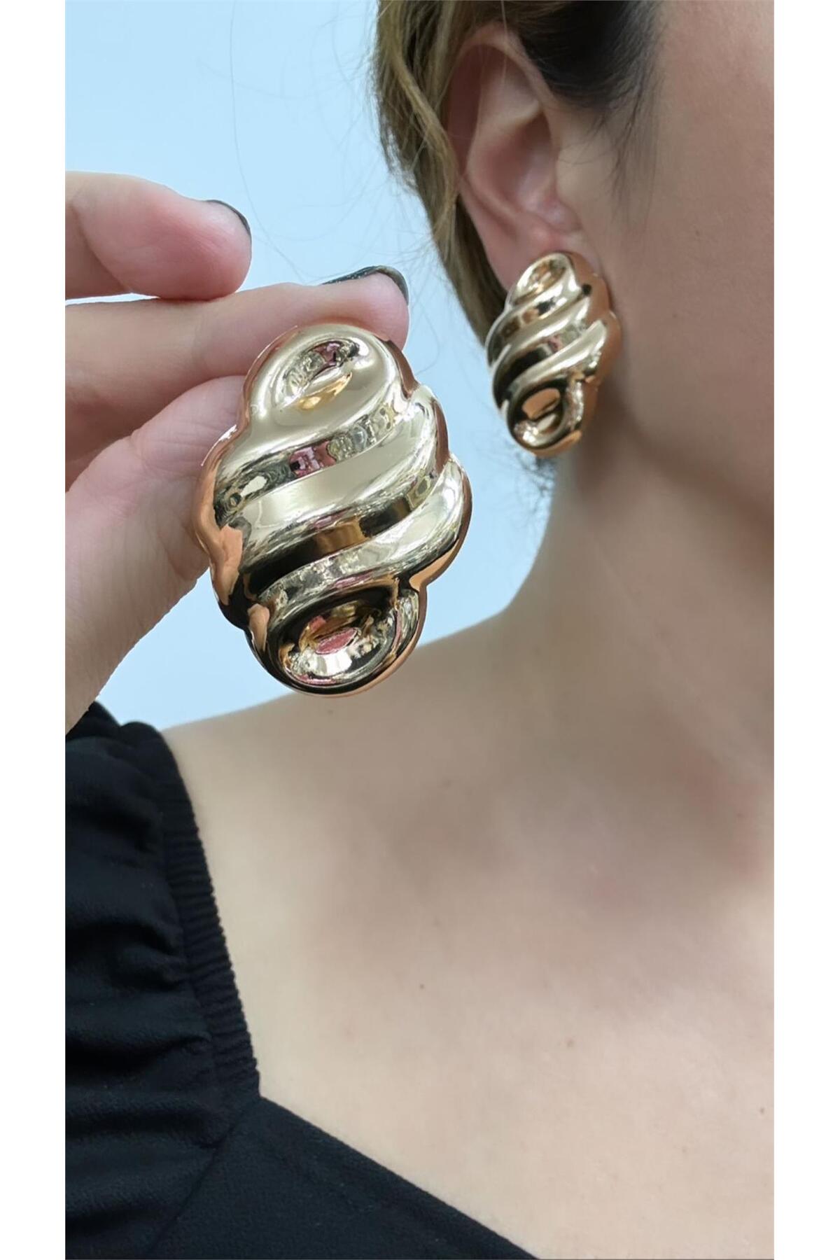 Pelin Aksesuar Gold Vintage Sarmal Küpe Fiyatı, Yorumları - Trendyol